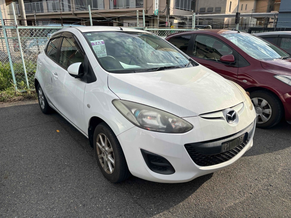 2012 Mazda Demio | Auto World Group